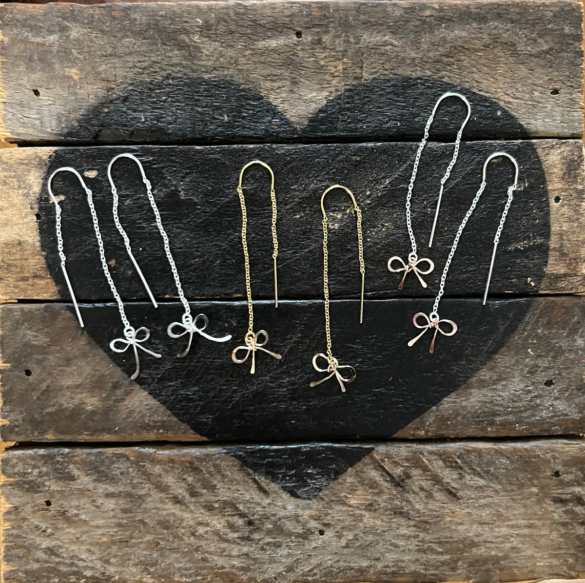Bows – Beth Jewelry